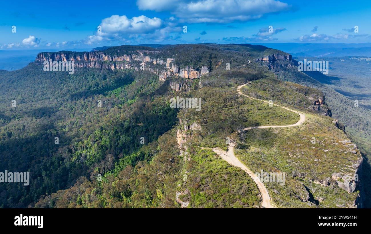 Photograph of the lush and picturesque Narrow Neck Plateau near ...