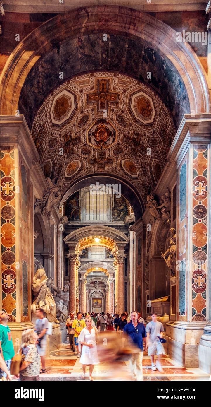 Visitors admire grand arches hi-res stock photography and images - Alamy