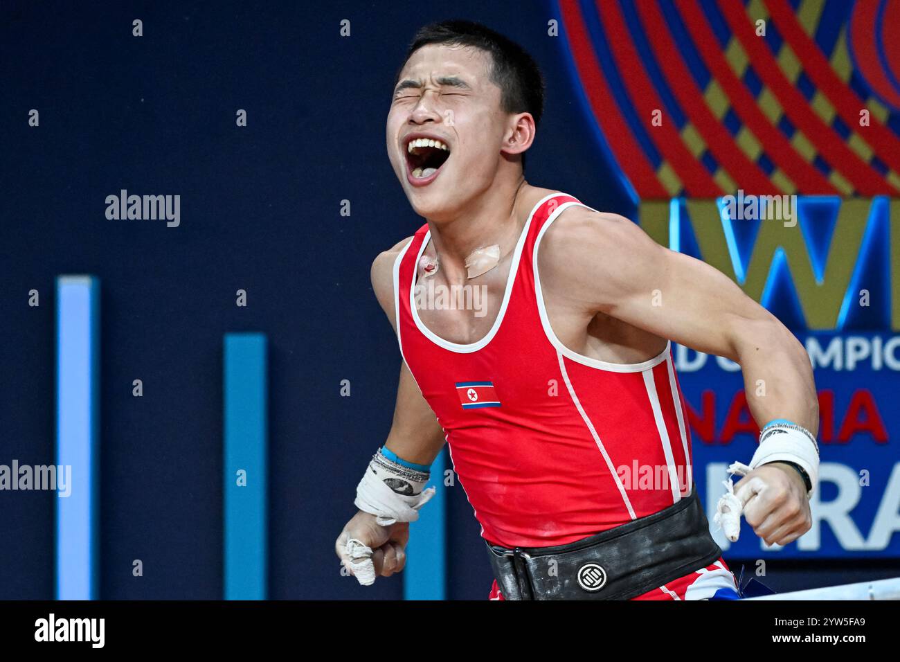 Won Ju Ri of North Korea celebrates after winning the gold medal in ...