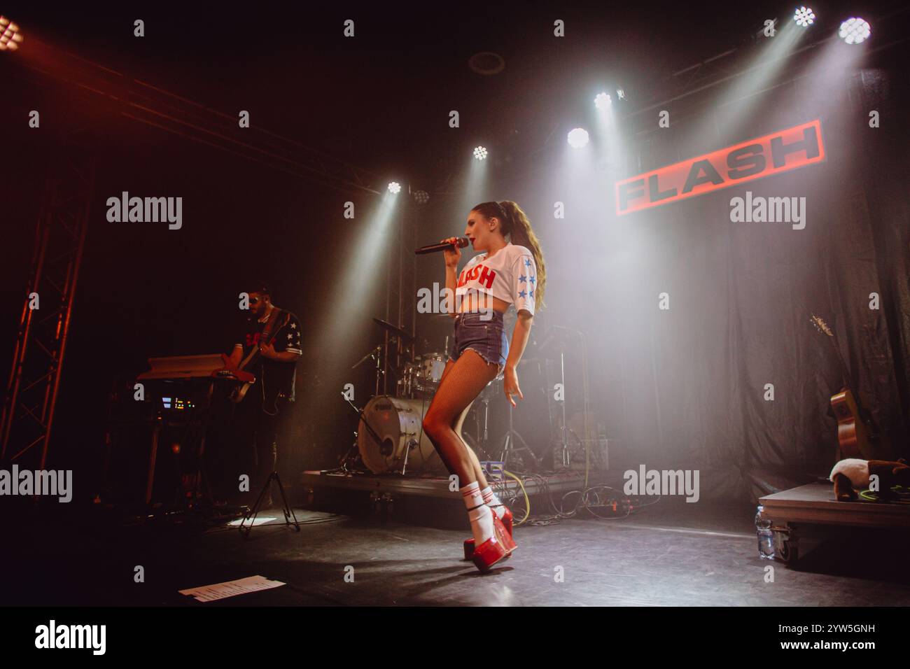 Ditonellapiaga perofrms live in Turin for the flash tour Stock Photo - Alamy