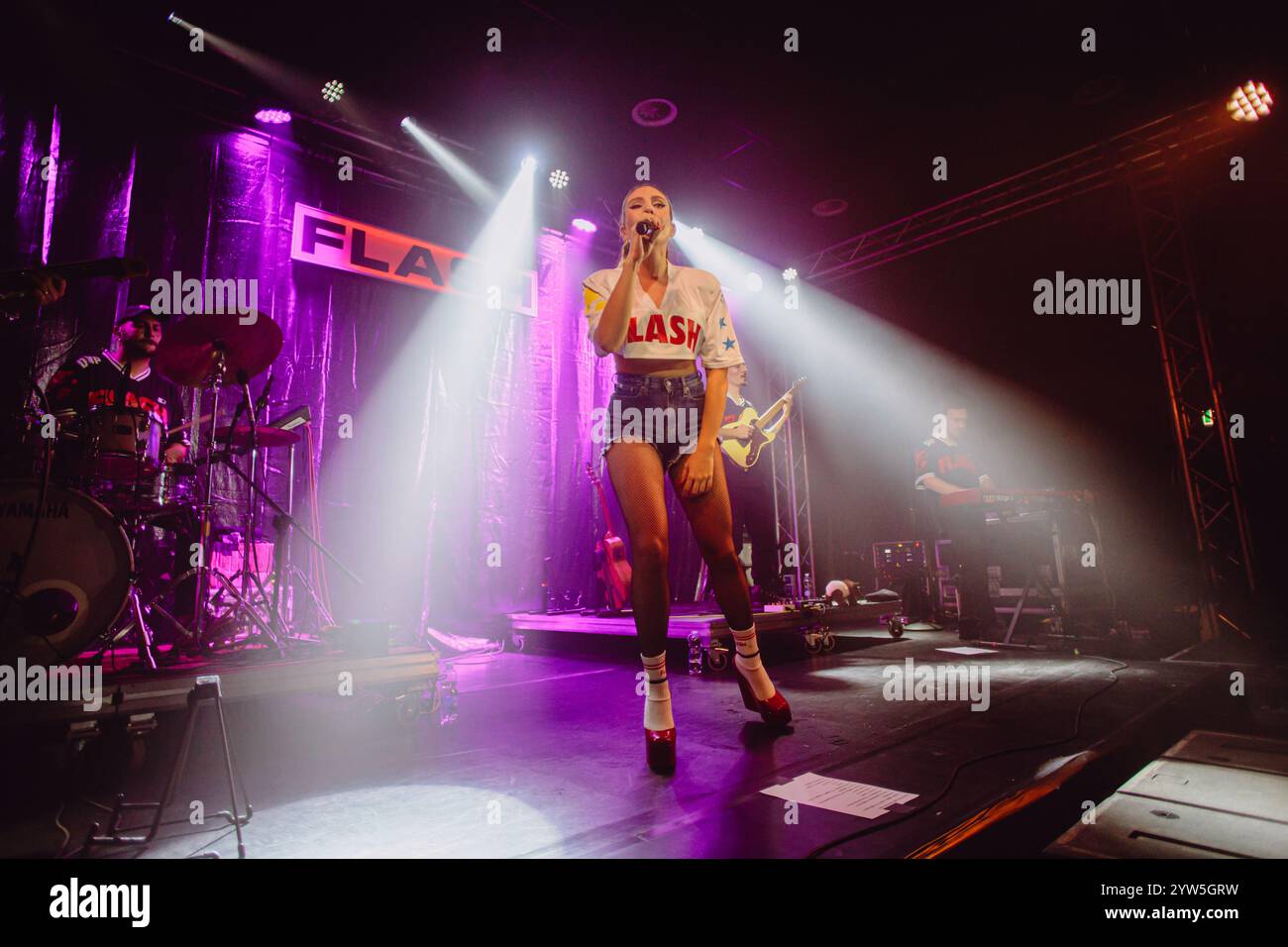 Ditonellapiaga perofrms live in Turin for the flash tour Stock Photo - Alamy