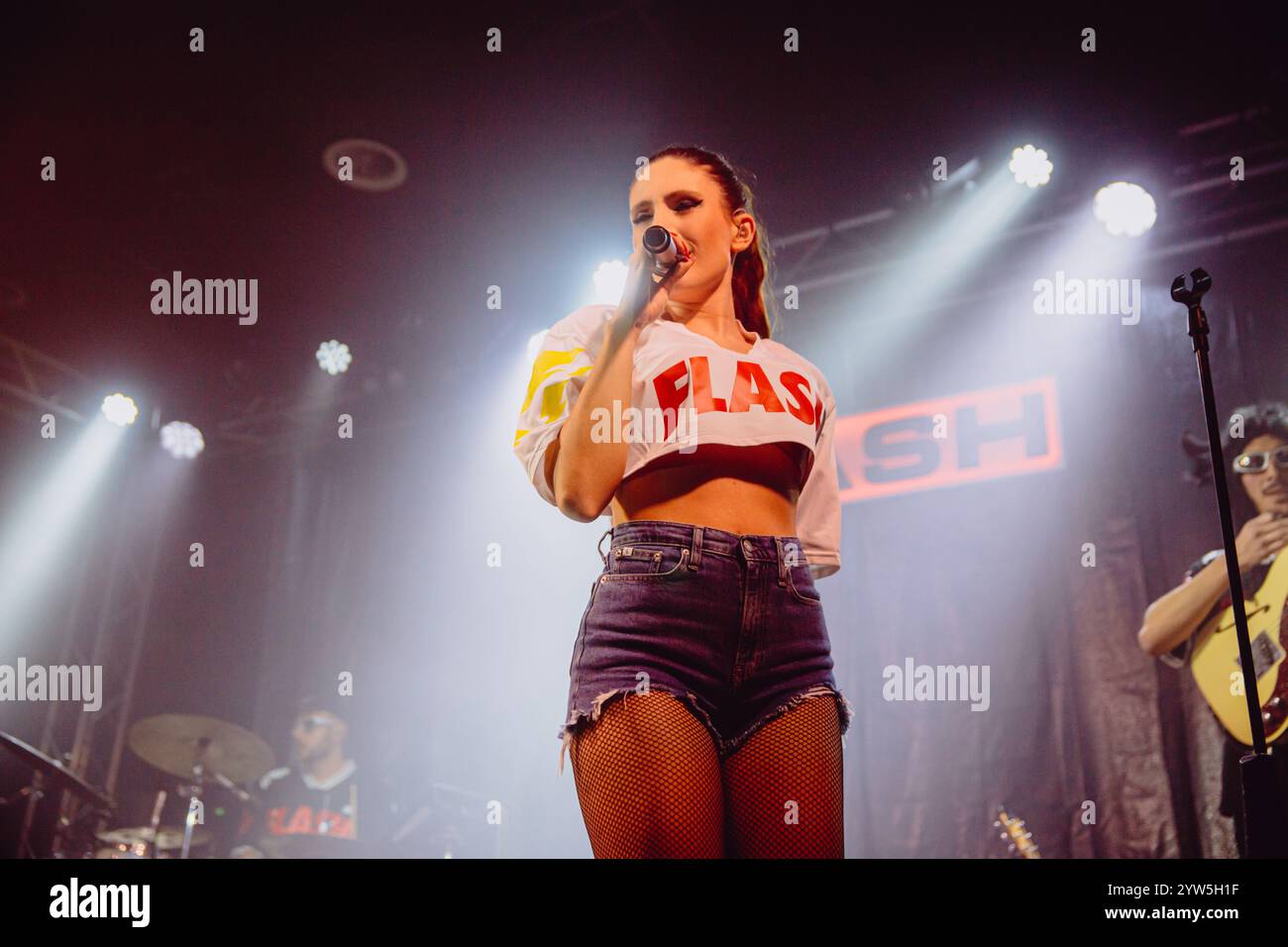 Ditonellapiaga perofrms live in Turin for the flash tour Stock Photo - Alamy