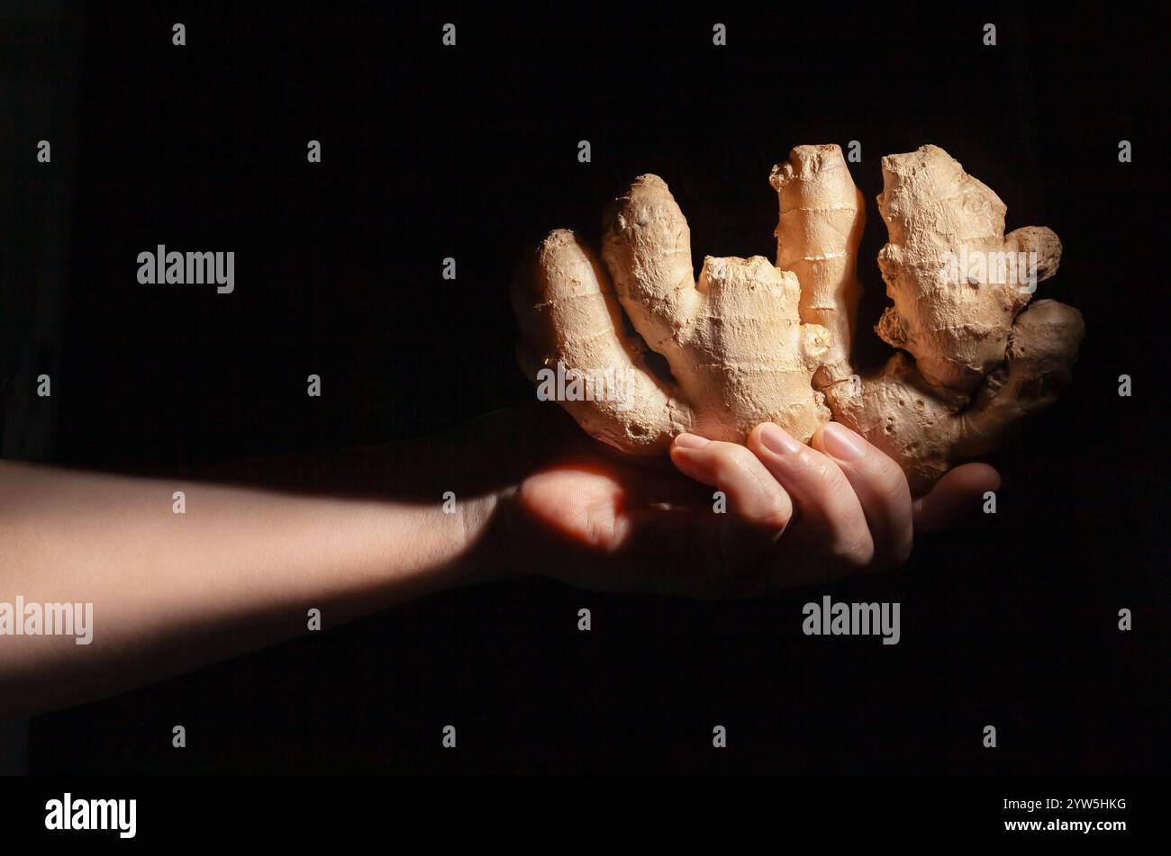 Black hand hi-res stock photography and images - Alamy