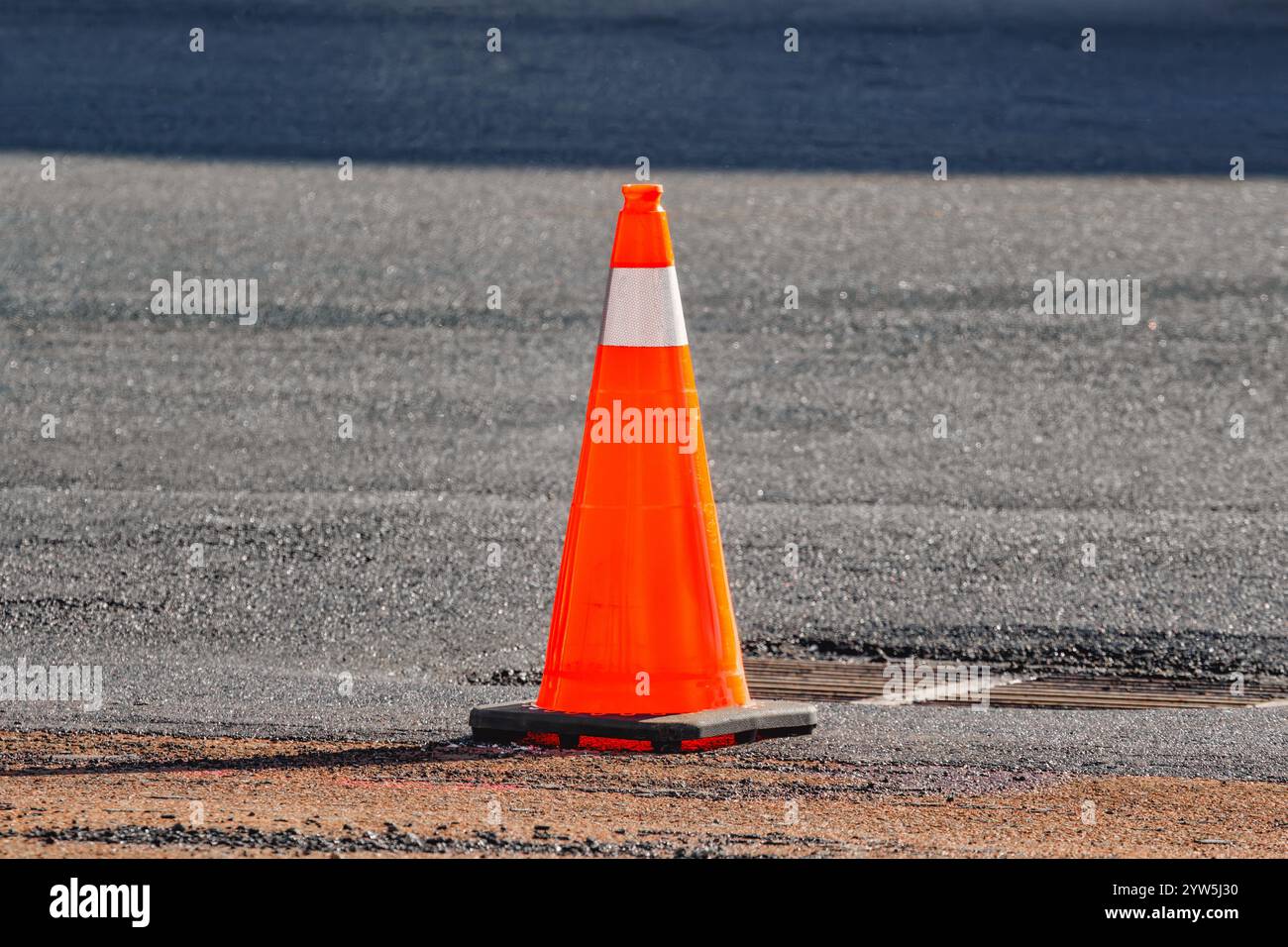 Traffic cone construction site hi-res stock photography and images - Alamy