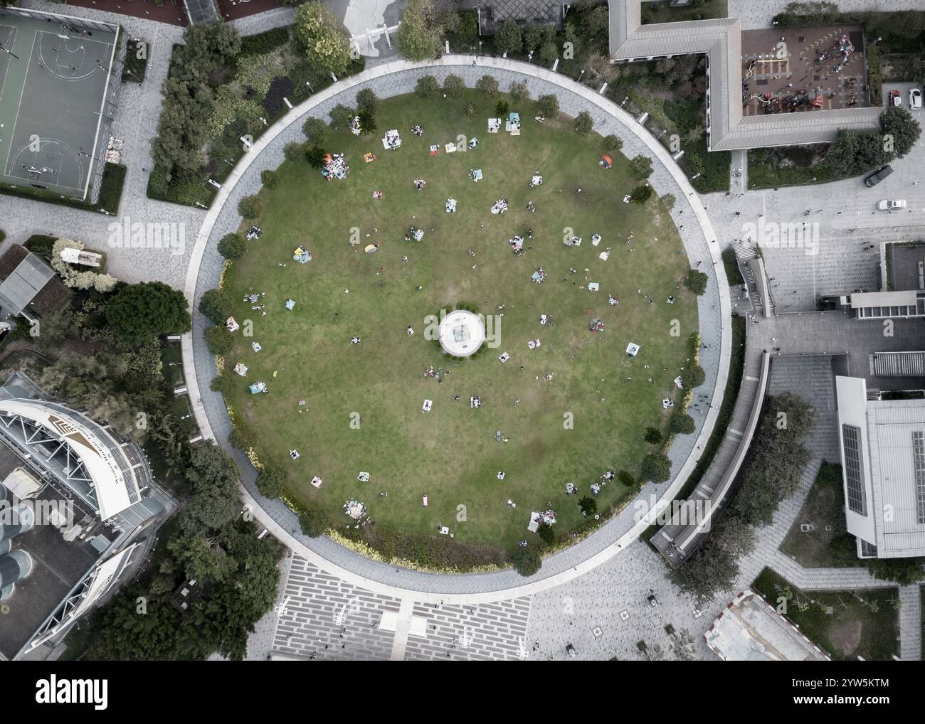 Aerial view circular water hi-res stock photography and images - Alamy