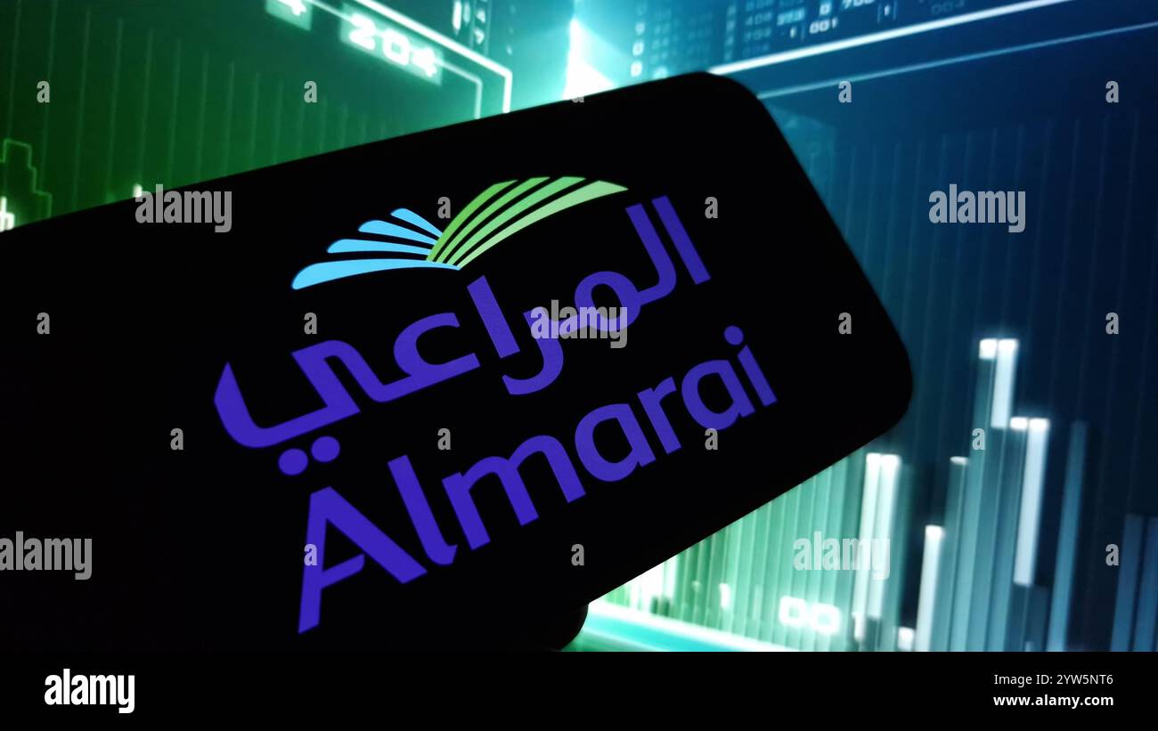 Almarai logo hi-res stock photography and images - Alamy