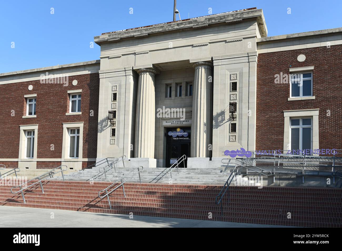 LOS ANGELES, CALIFORNIA - 4 DEC 2024: The Wallis Annenberg Building in ...