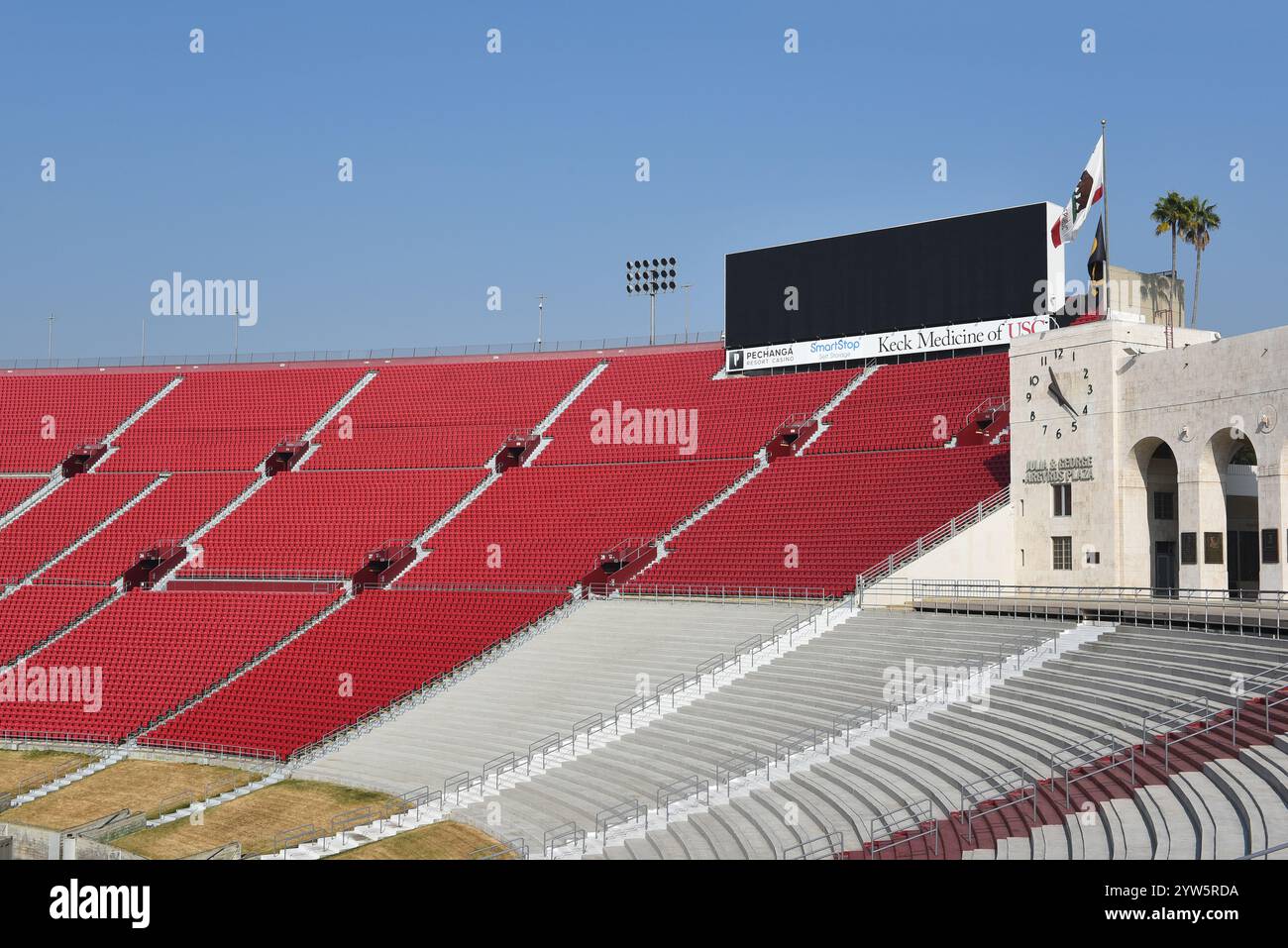 LOS ANGELES, CALIFORNIA - 4 DEC 2024: The Argyros Plaza at The LA ...