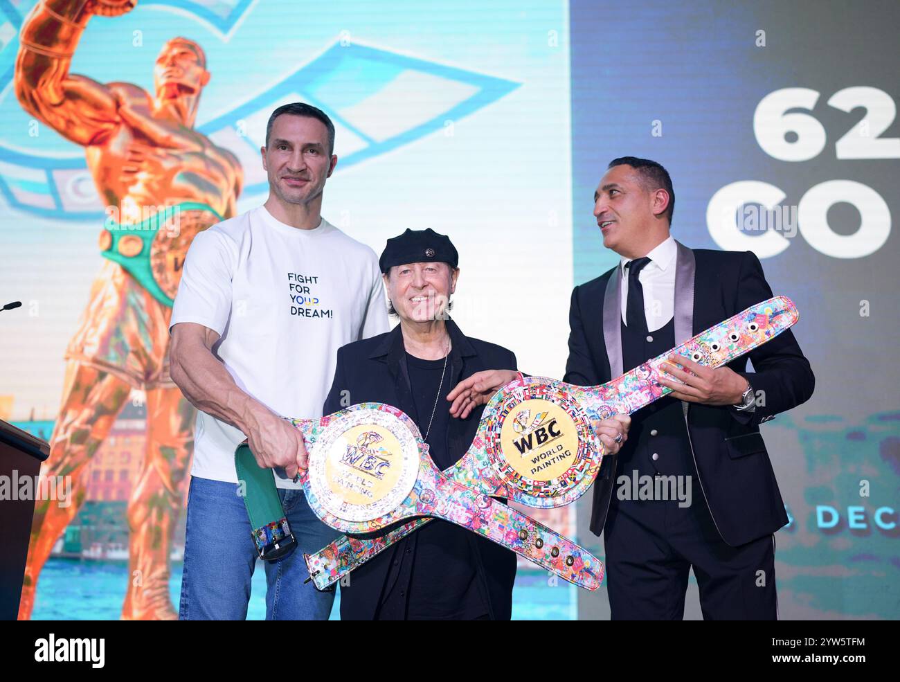 Hamburg, Germany. 09th Dec, 2024. Boxing: Evening of legends, Legends ...