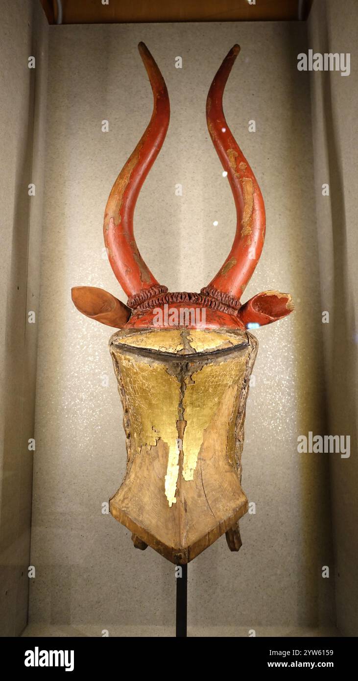 Helmet on display at museum hi-res stock photography and images - Alamy