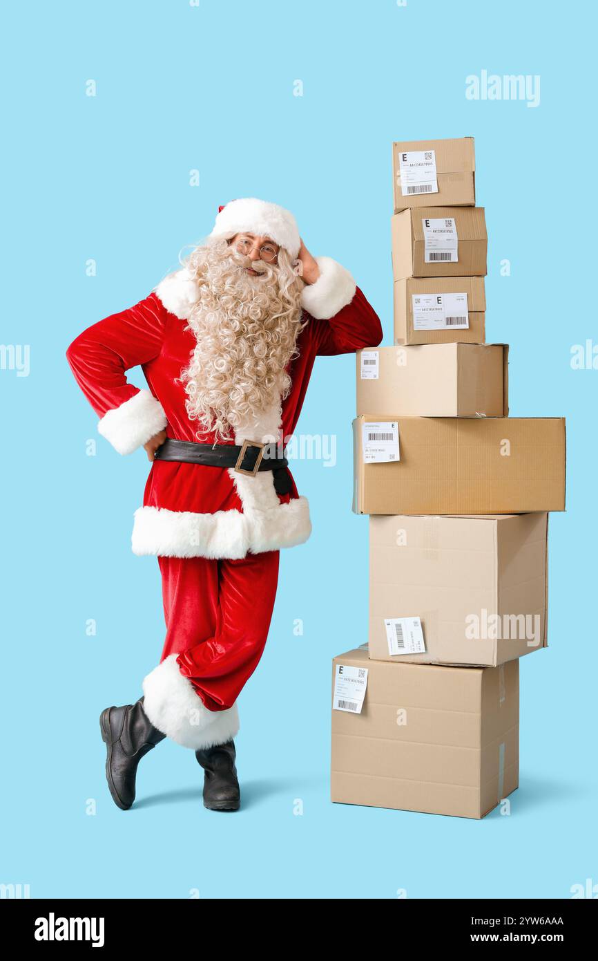 Stack of parcels hi-res stock photography and images - Alamy