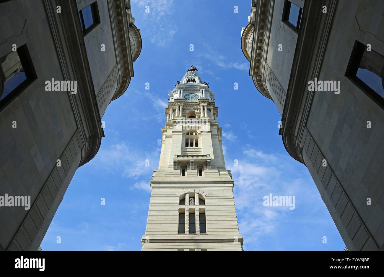 The tower between buildings - City Hall - Philadelphia, Pennsylvania ...