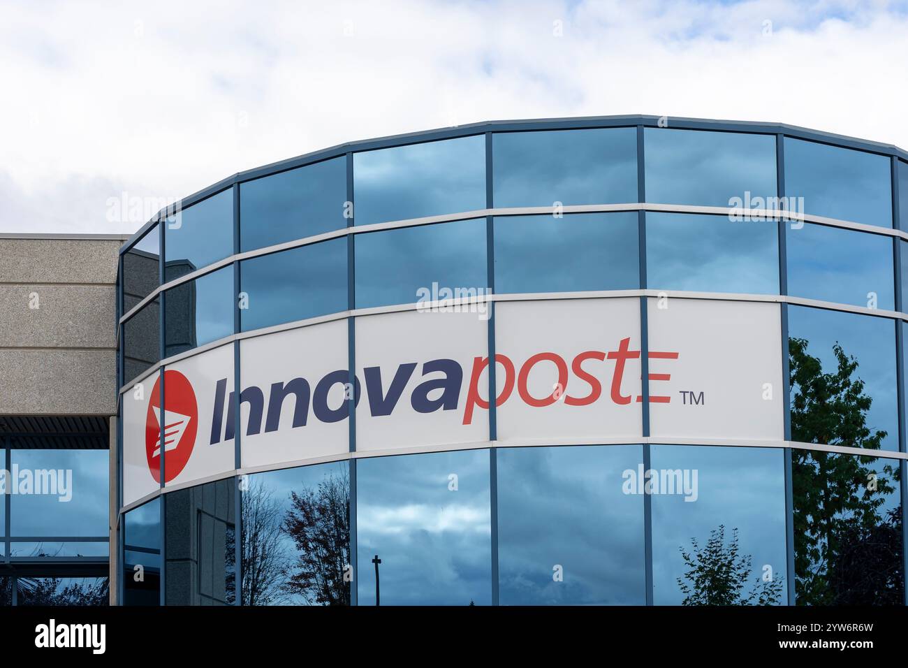 Innovapost headquarters in Kanata, Ottawa Stock Photo - Alamy