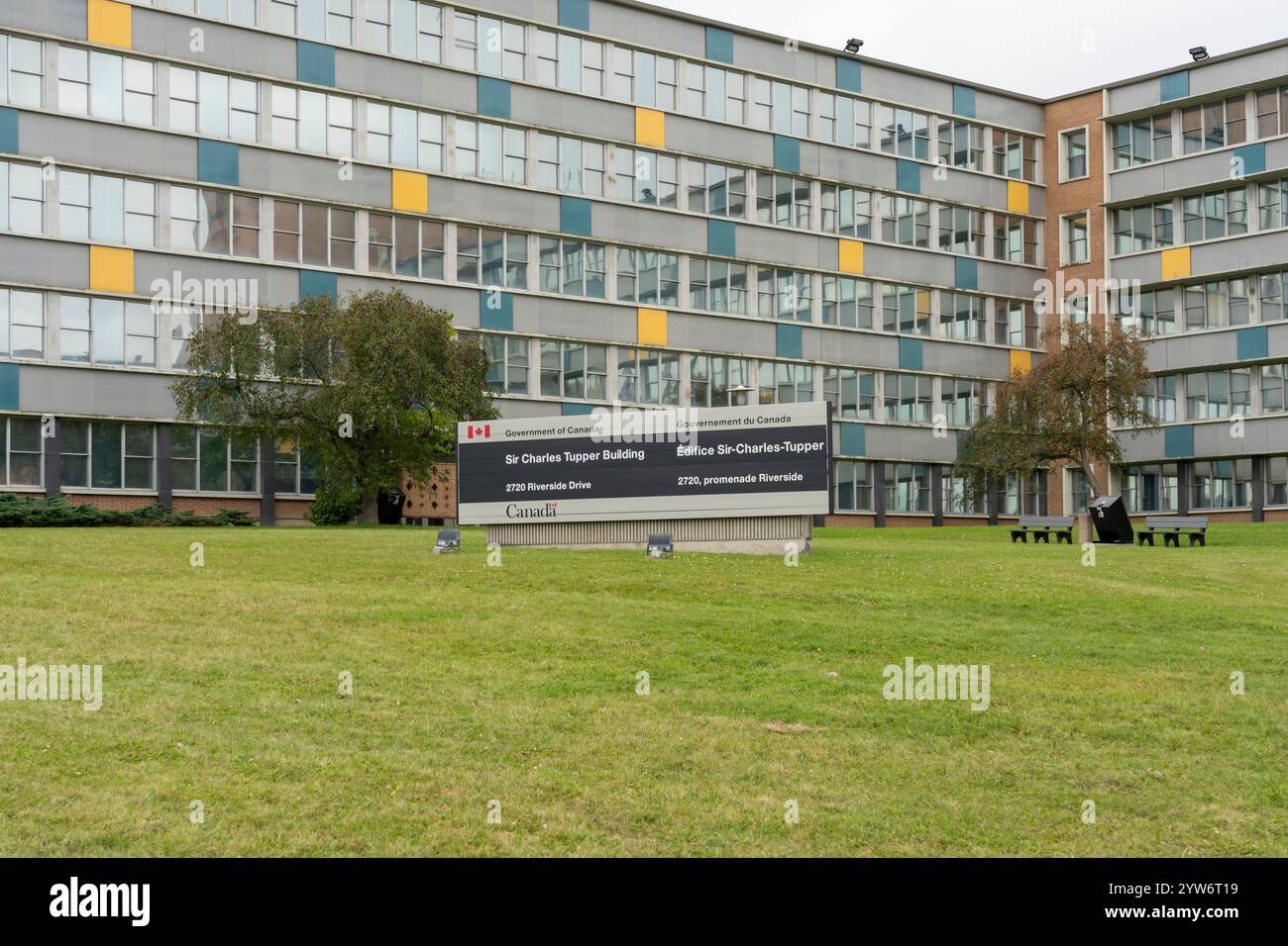 Sir charles tupper building hi-res stock photography and images - Alamy