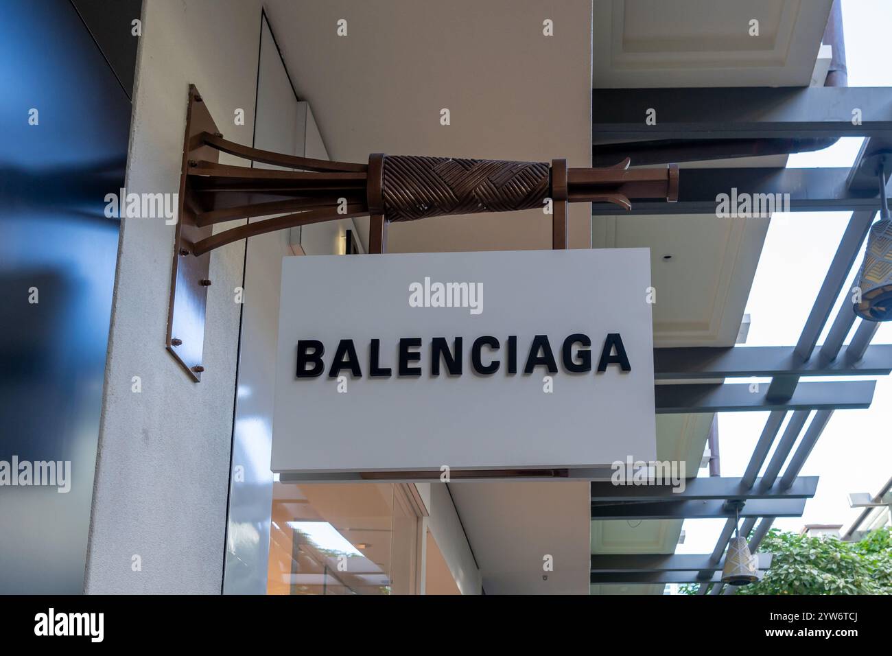 Balenciaga sign hi-res stock photography and images - Alamy