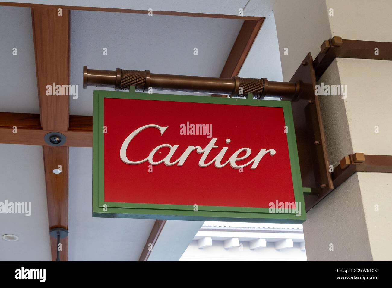 Cartier store interior hi-res stock photography and images - Alamy