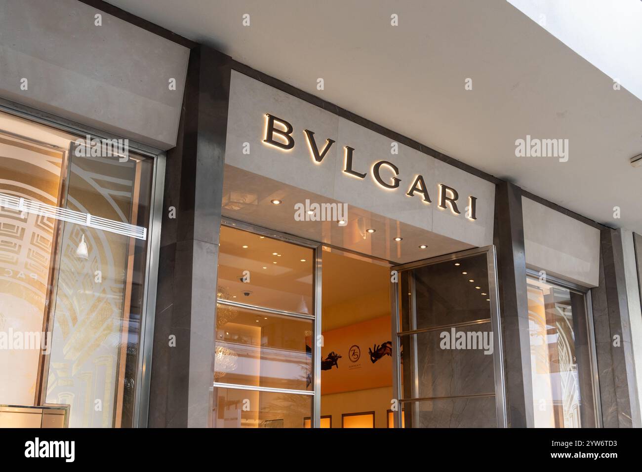 Bvlgari logo hi-res stock photography and images - Alamy