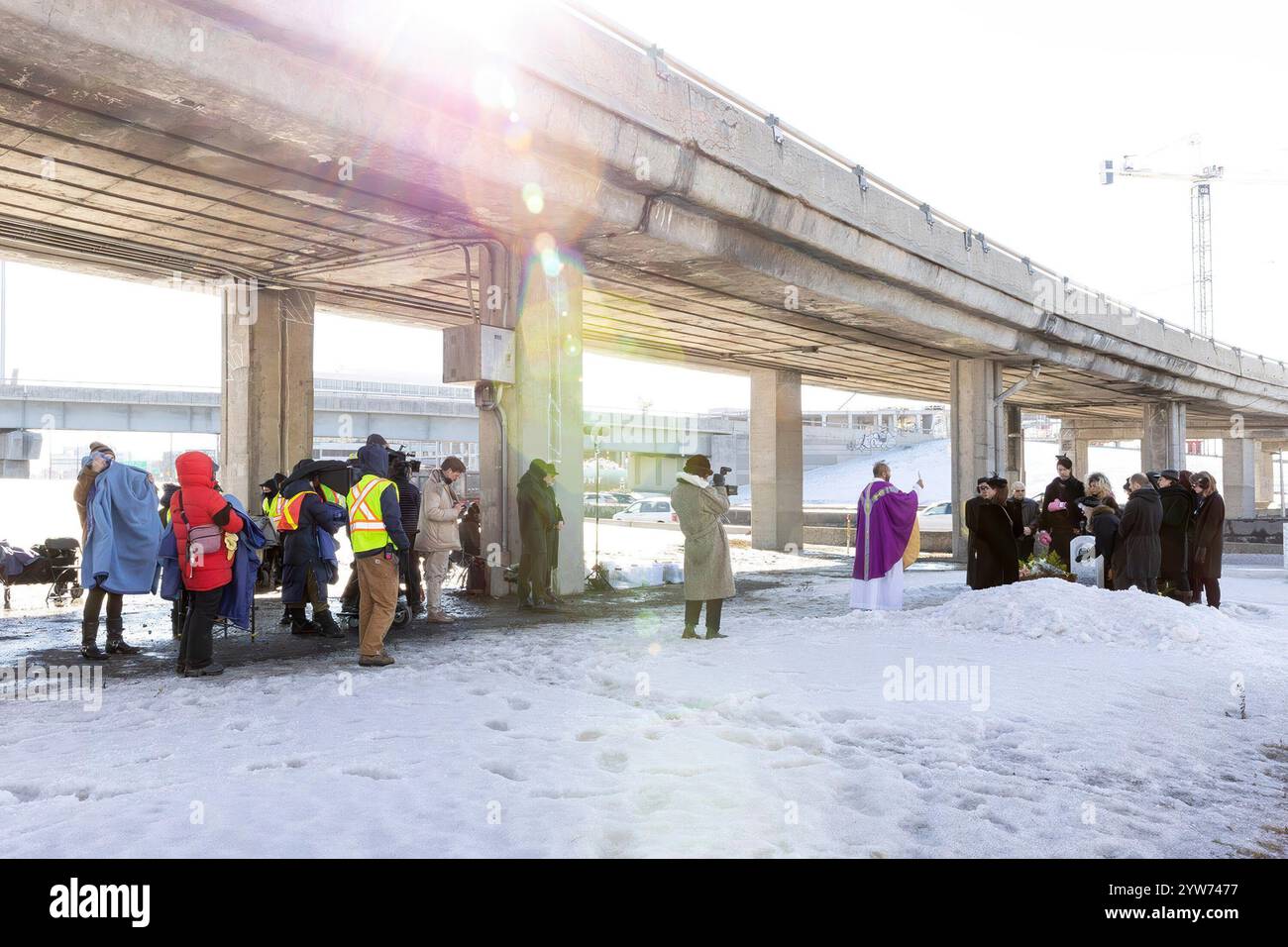 UNIVERSAL LANGUAGE, (aka UNE LANGUE UNIVERSELLE), among group at left, near man in safety vest ...