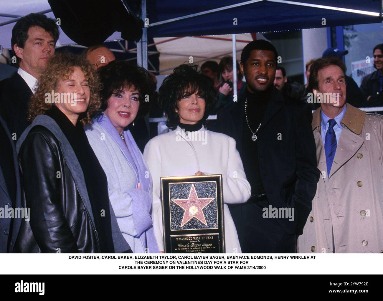 Carole bayer sager elizabeth taylor hi-res stock photography and images ...