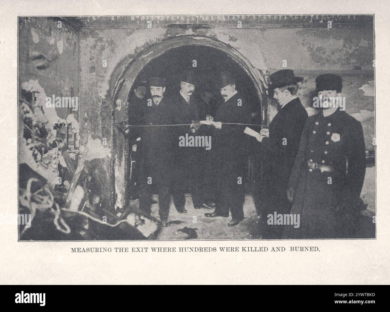 Chicago Illinois: Iroquois Theatre Fire, December 30, 1903. The fire ...