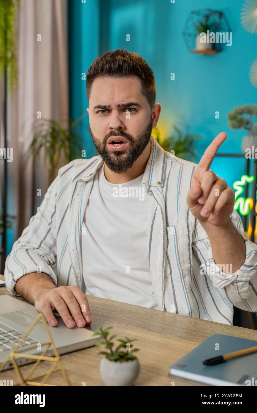 Dismiss vertical hi-res stock photography and images - Alamy