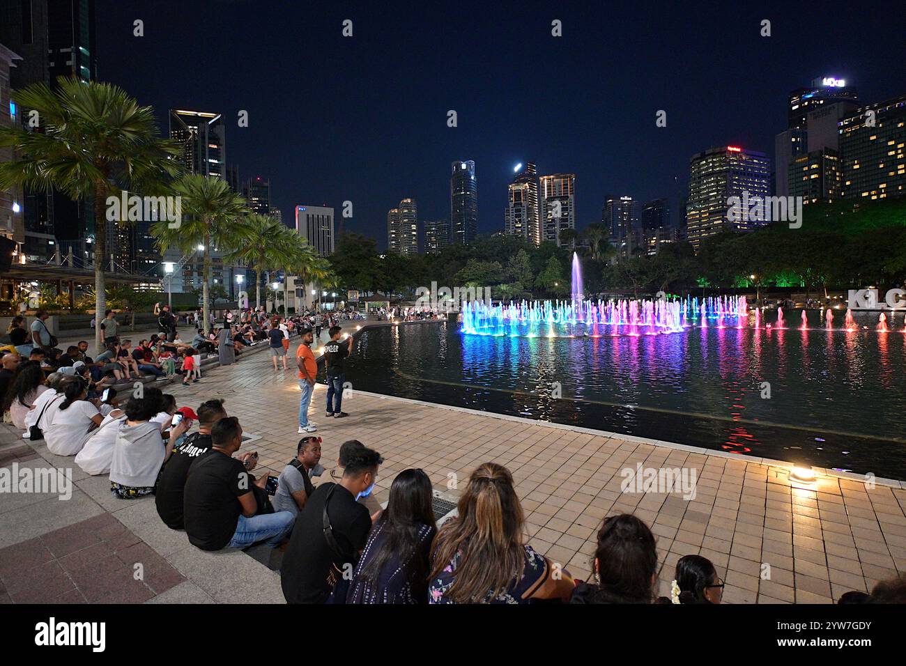 Lake Symphony is a 10,000 sqm man made lake in KLCC Park & captivates ...
