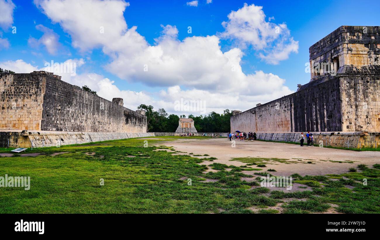 Great Ball Court,Juego de Pelota,largest Ball court in Mesoamerica,view ...