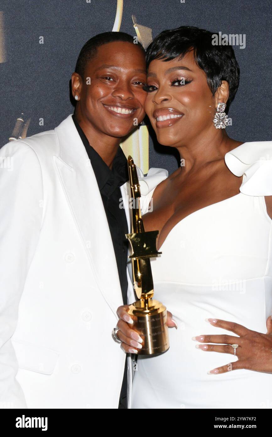 Beverly Hills, USA. 8, December, 2024. Pictured left to right, Jessica ...