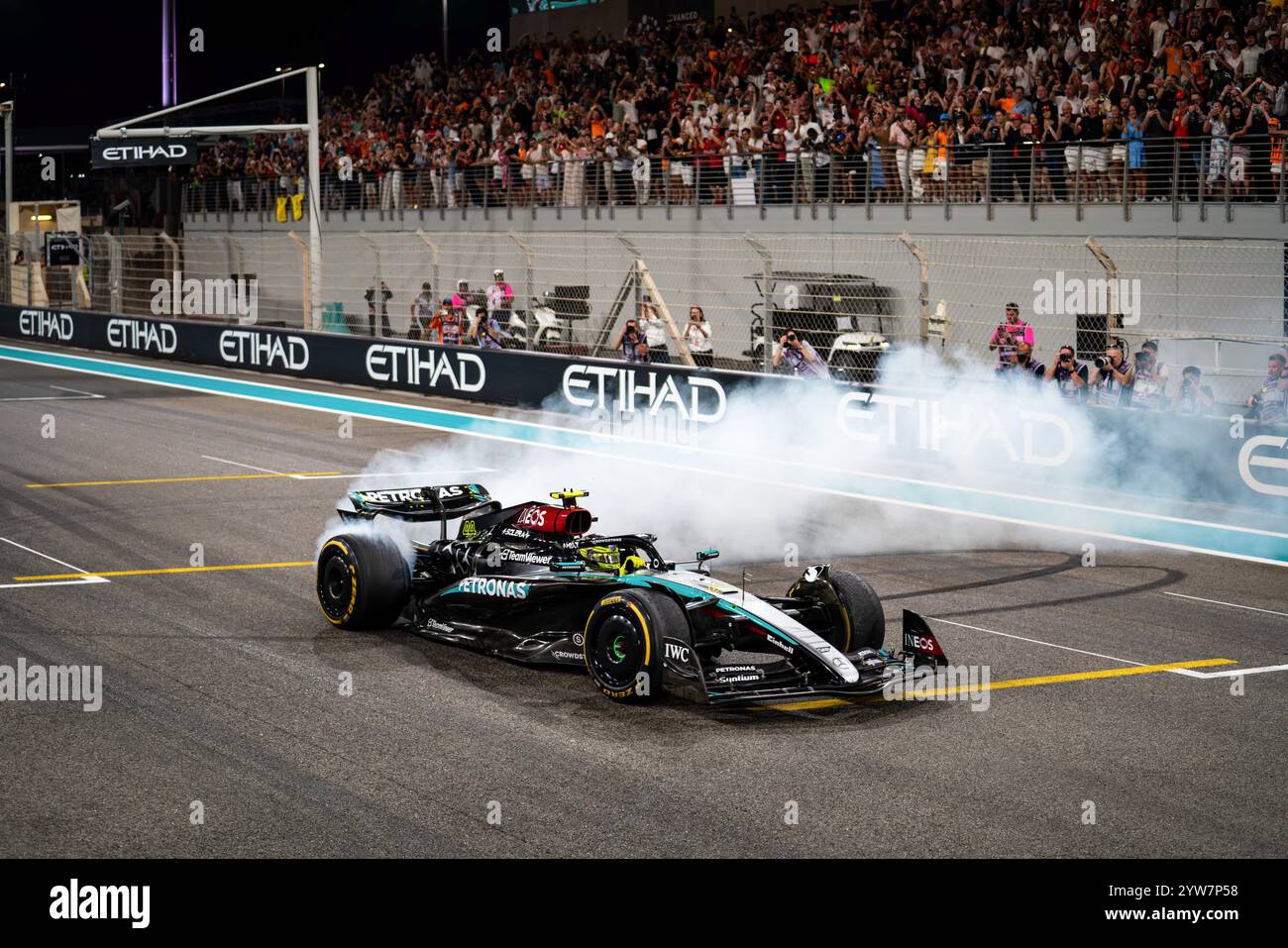 Abu Dhabi, United Arab Emirates. 08th Dec, 2024. Mercedes AMG Petronas ...