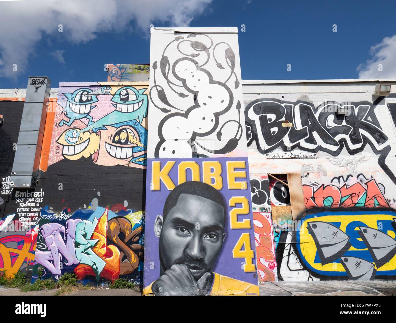 A mural at Graffiti Park in Houston, Texas, honoring Kobe Bryant ...