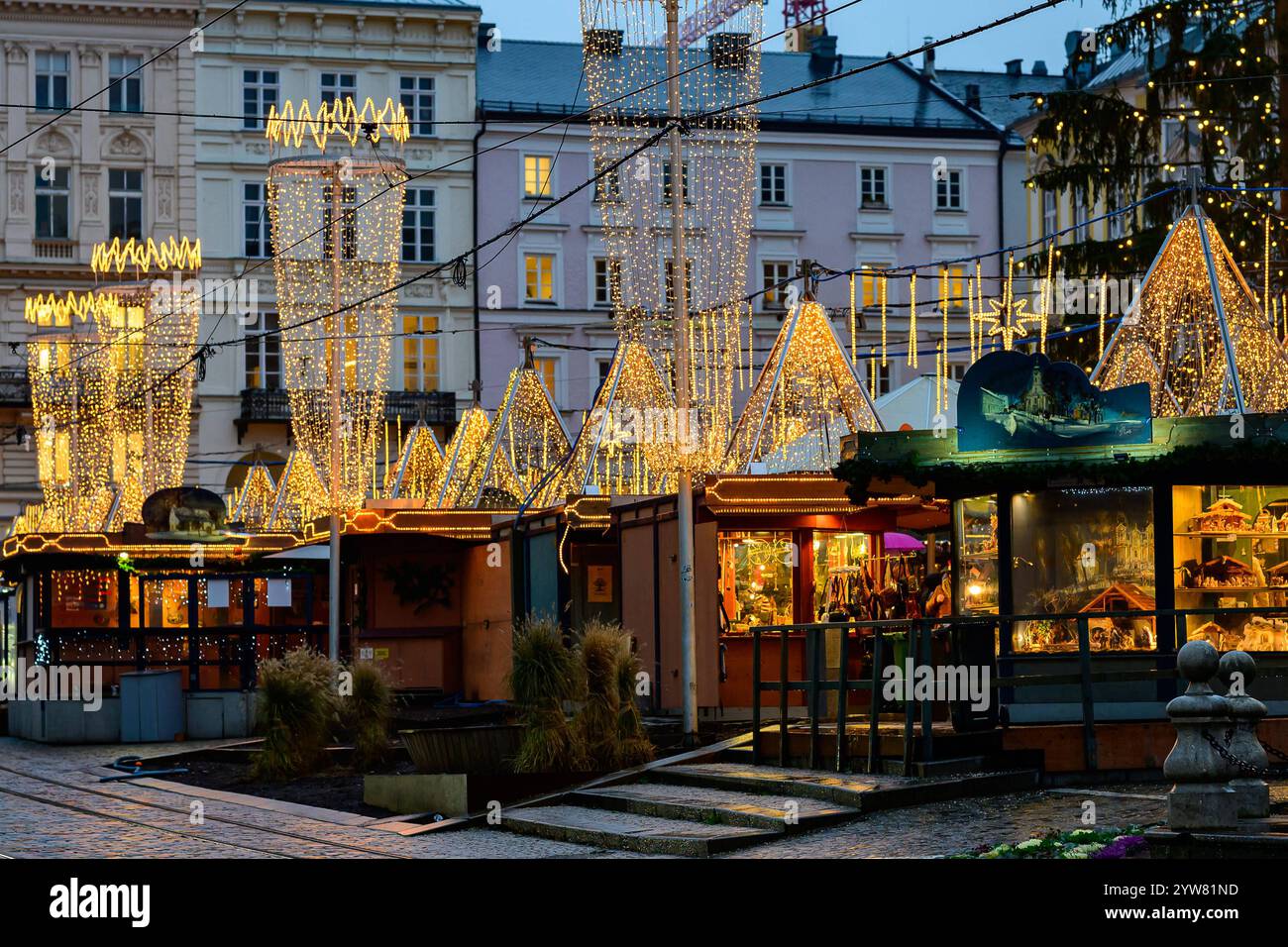 Linz, Austria, 09 Dez 2024, Advent Market at the main square *** Linz ...