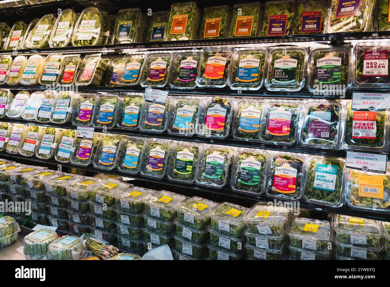 USA, Supermarket grocery shelves Stock Photo - Alamy