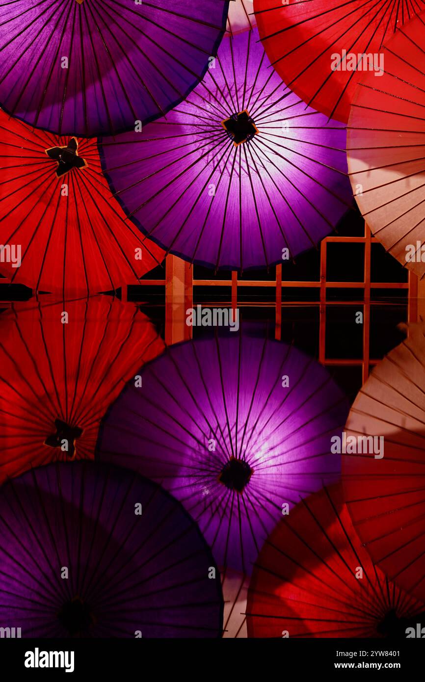 Japanese wagasa umbrella hi-res stock photography and images - Alamy