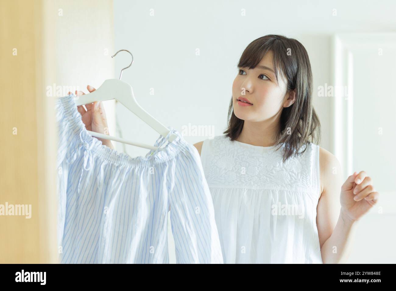 Come out closet hi-res stock photography and images - Alamy