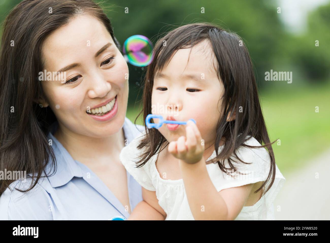 Working soap bubble hi-res stock photography and images - Alamy