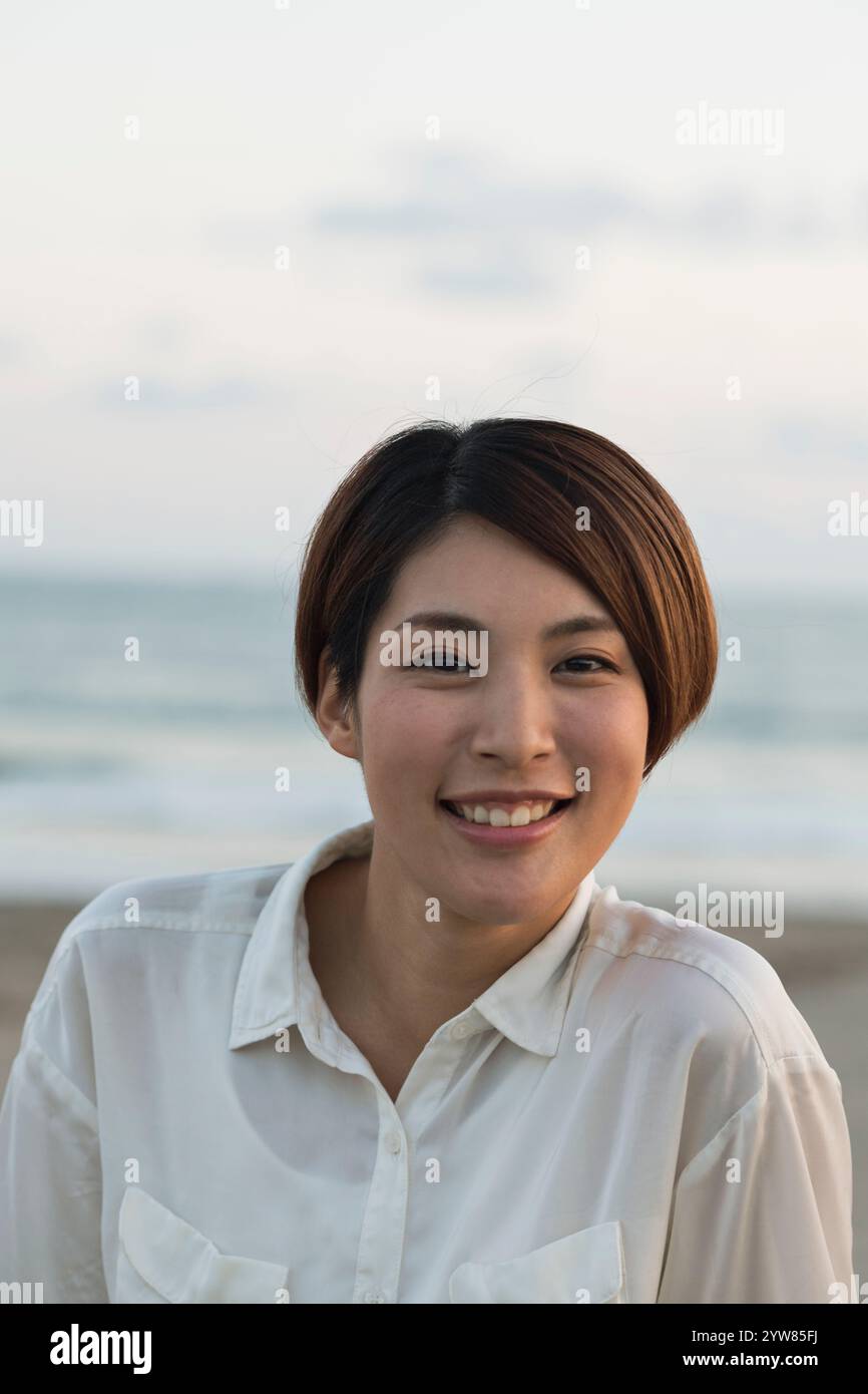 Woman in 20s traveling hi-res stock photography and images - Alamy