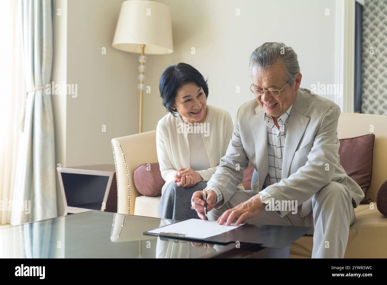 Living room entry hi-res stock photography and images - Alamy