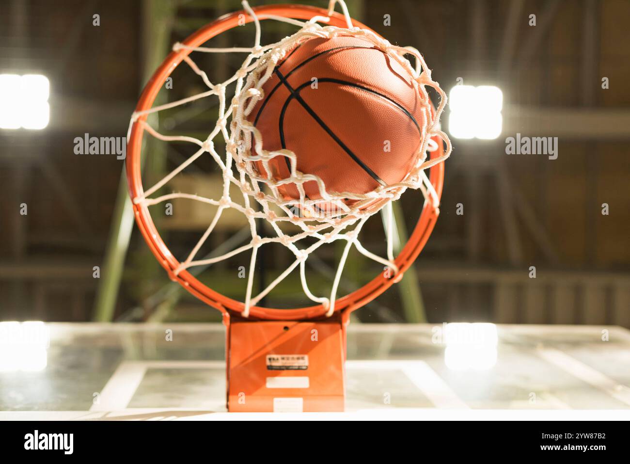 Indoor basketball court hi-res stock photography and images - Alamy