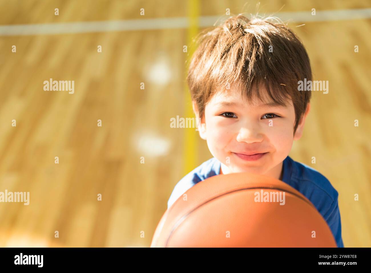 Indoor child basketball hi-res stock photography and images - Alamy