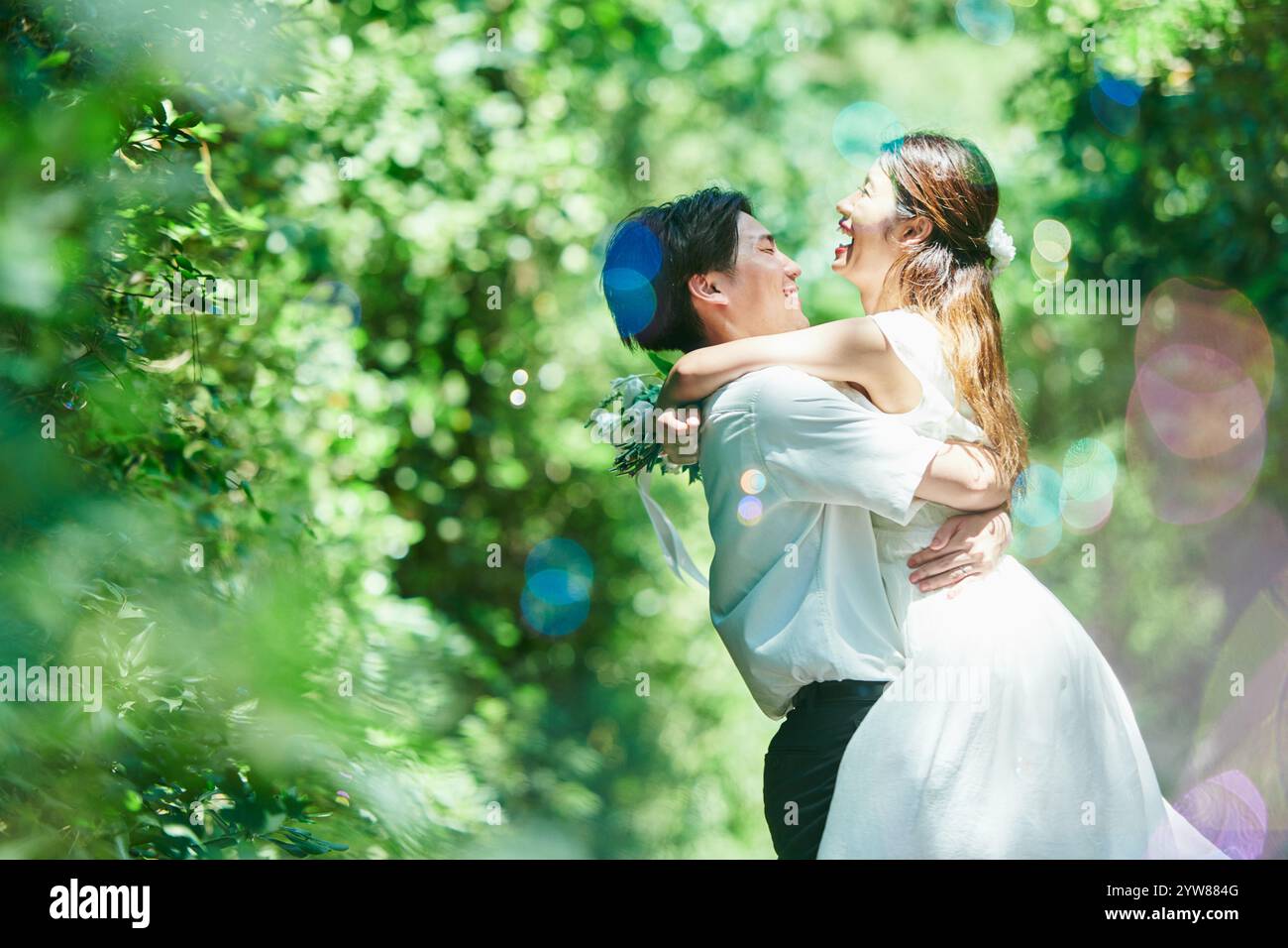 Wedding Couple Soap Bubble Stock Photo - Alamy