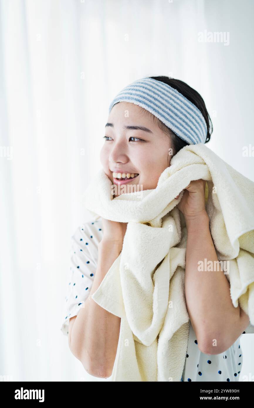 Women Washing face Stock Photo - Alamy