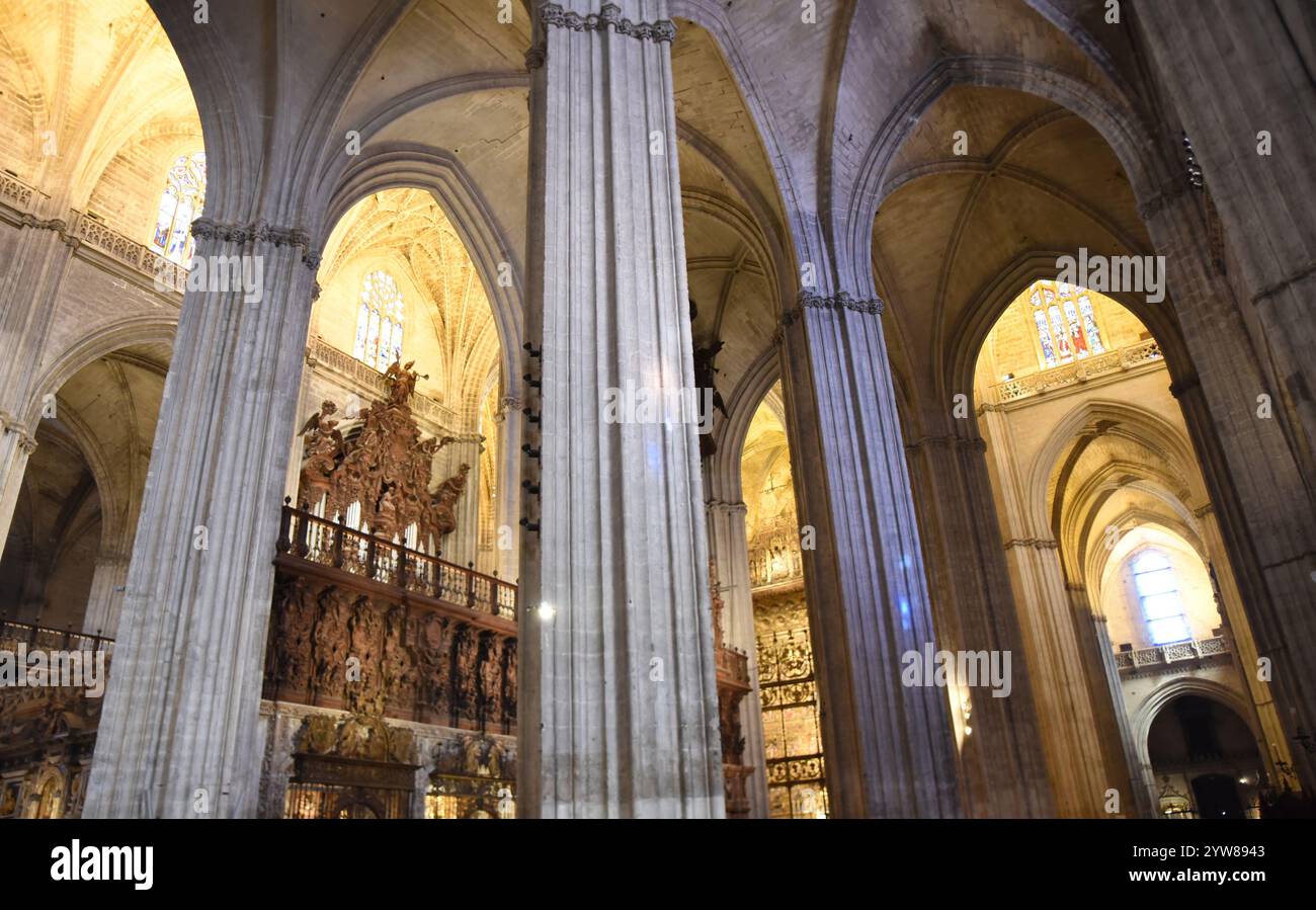 Vaults of the cathedral of seville hi-res stock photography and images ...