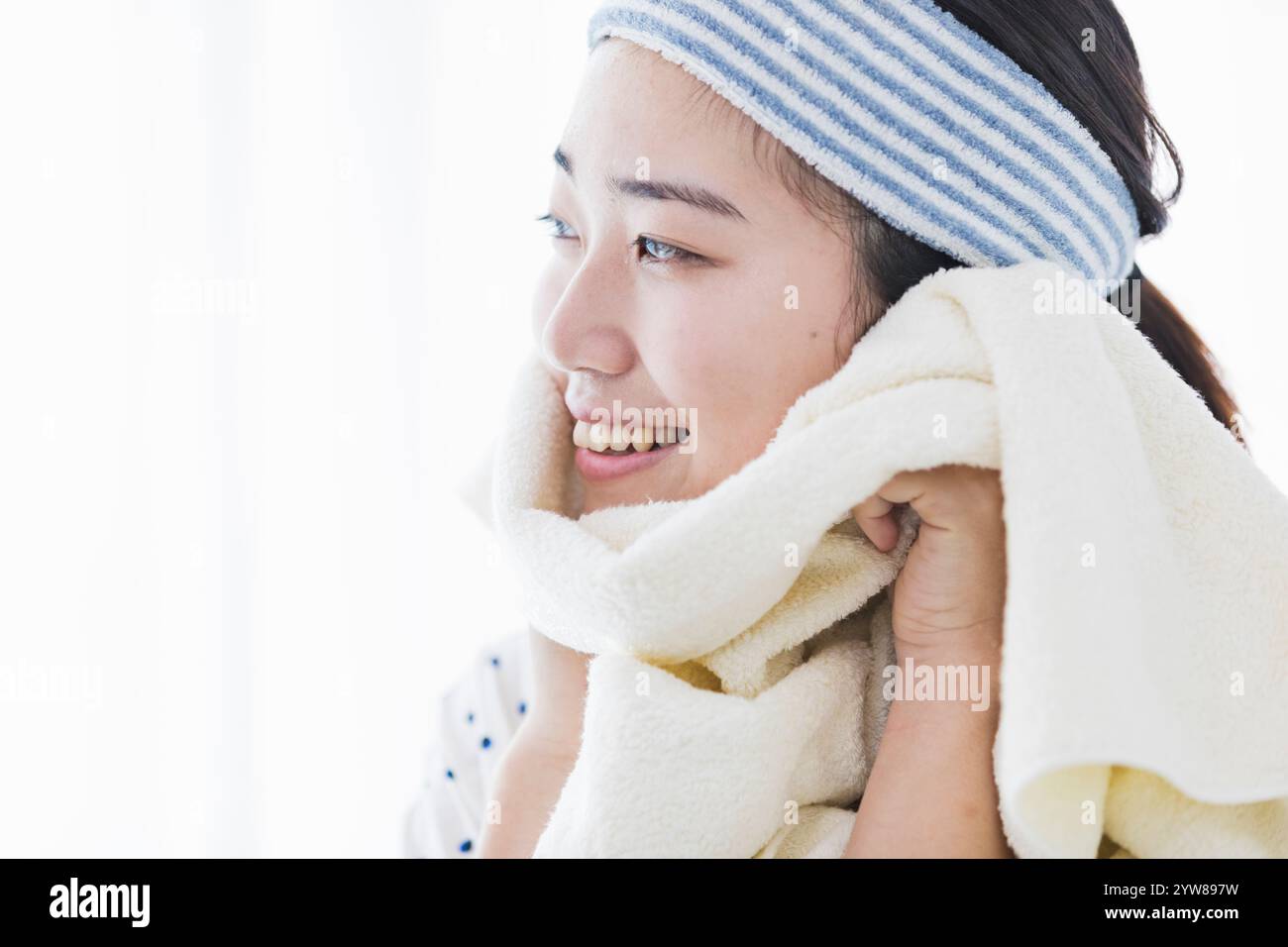 Women Washing face Stock Photo - Alamy
