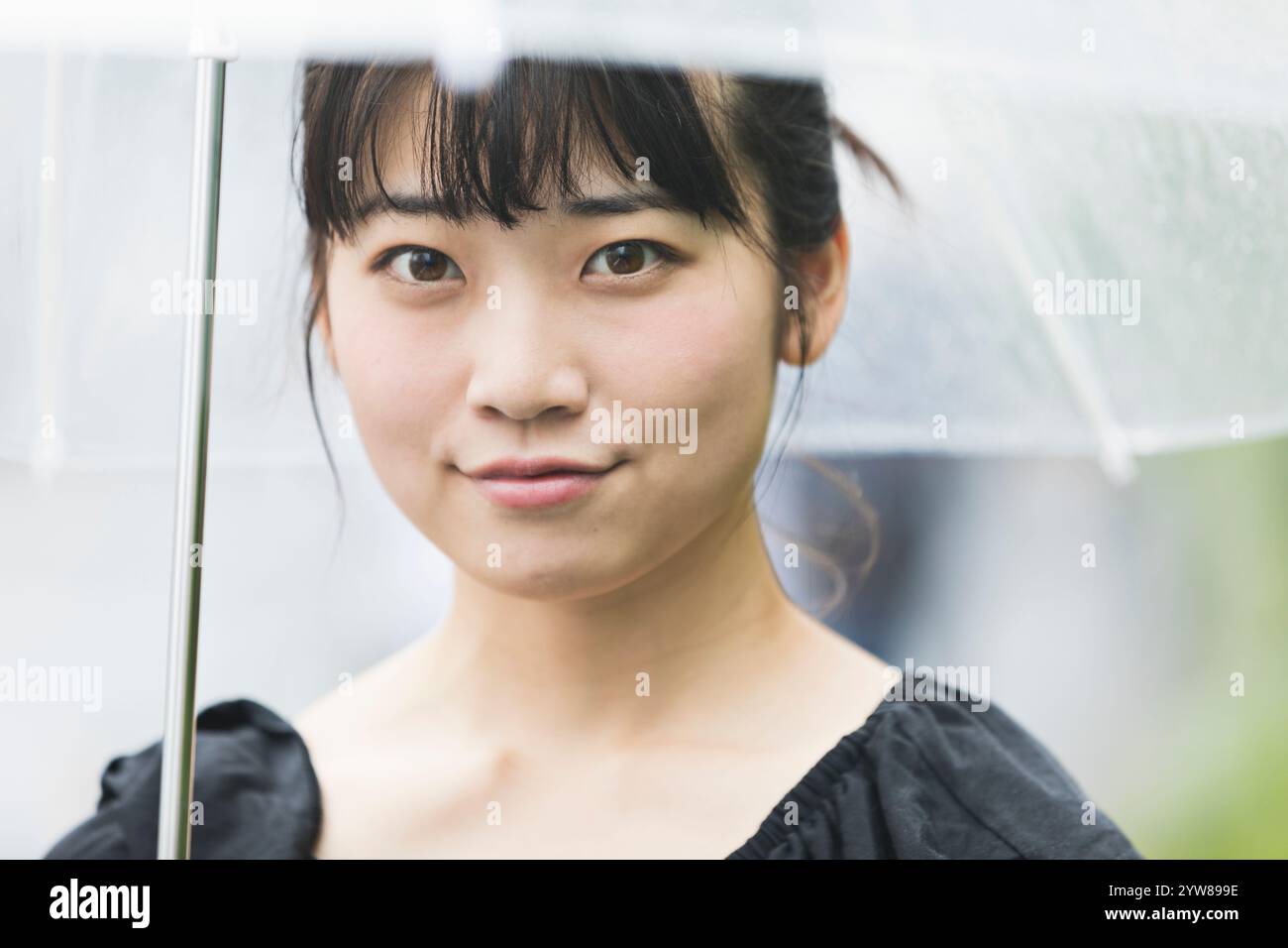 Japanese student rain hi-res stock photography and images - Alamy