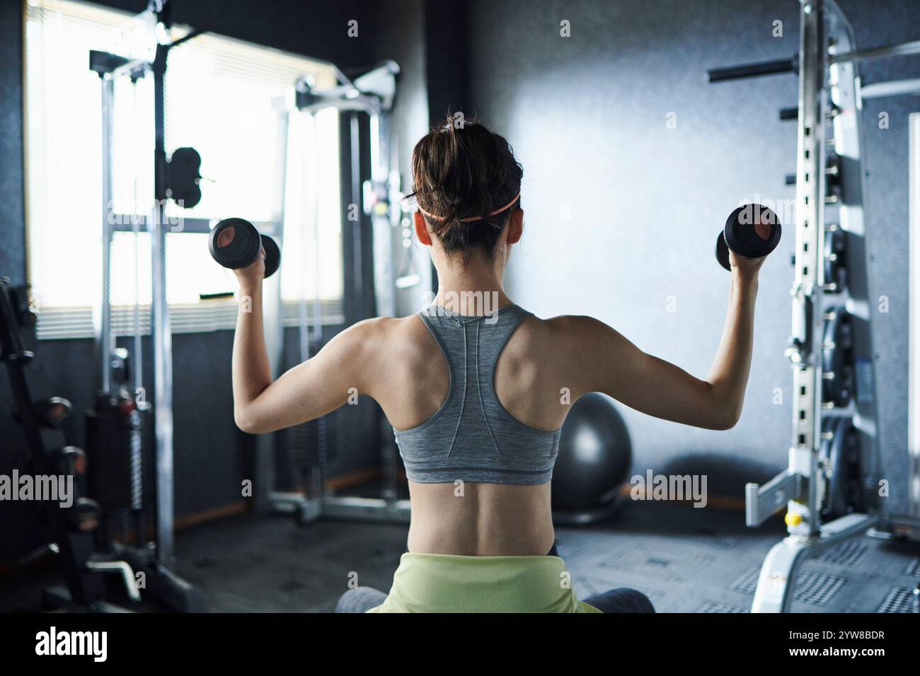 Workout Young women Strength training Stock Photo - Alamy