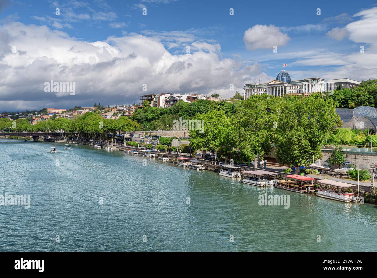The Kura (Mtkvari) River in Old Town of Tbilisi, Georgia Stock Photo ...