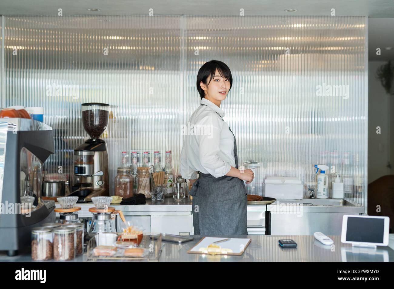 Café Female staff Stock Photo - Alamy