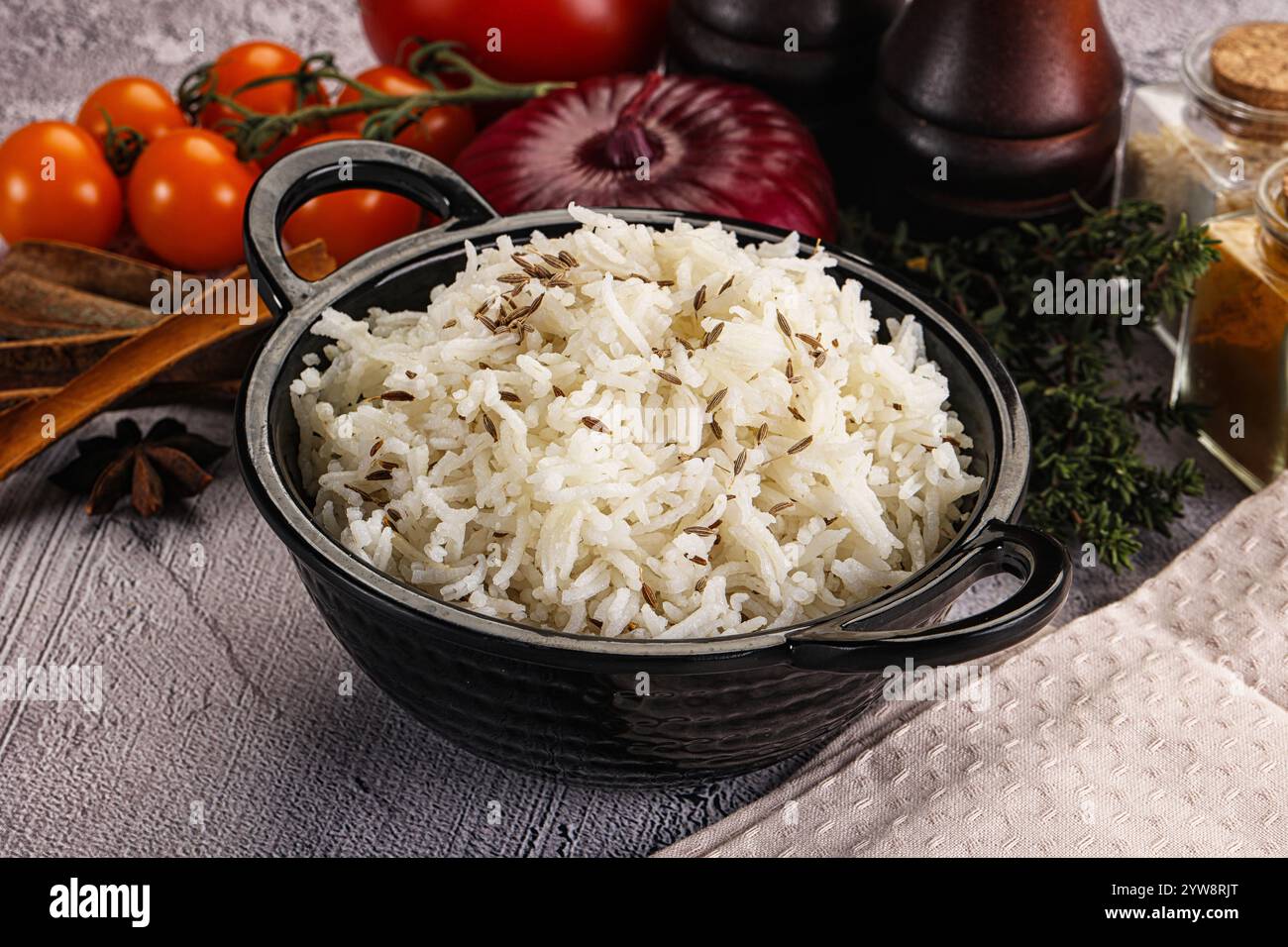 Indian vegan cuisine jeera basmati rice Stock Photo - Alamy