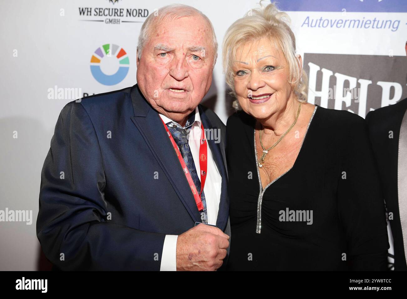 Ulli Wegner mit Ehefrau Margret Wegner bei der Legends Gala Night ...