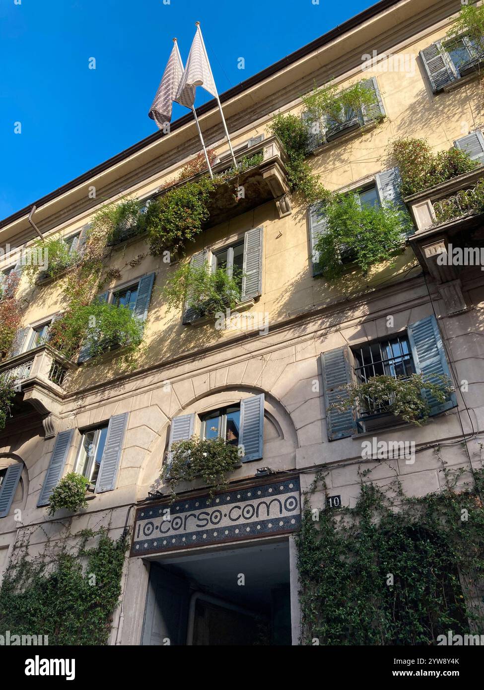 Milan italy entrance famous hi-res stock photography and images - Alamy